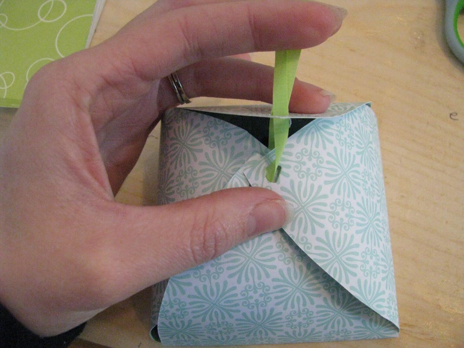 Petal-shaped Pocket Gift Boxes – Art with Mrs. Tucker
